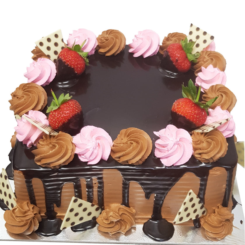 Square Cakes in Croydon, Fulham & Coulsdon for Birthday Celebration ...